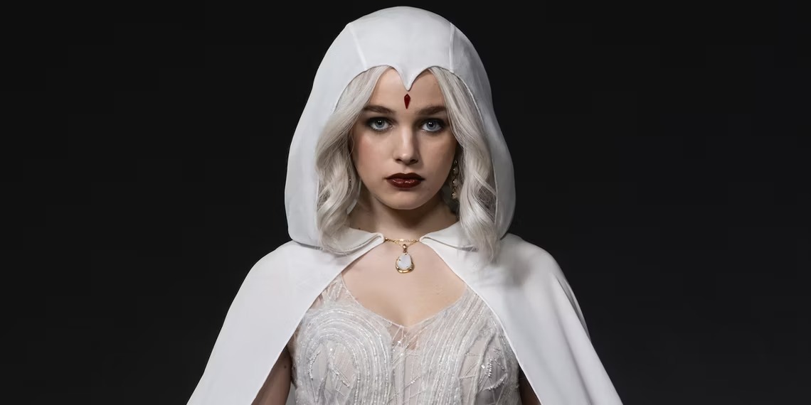 Titans svela ufficialmente il suo costume da White Raven | NerdPool